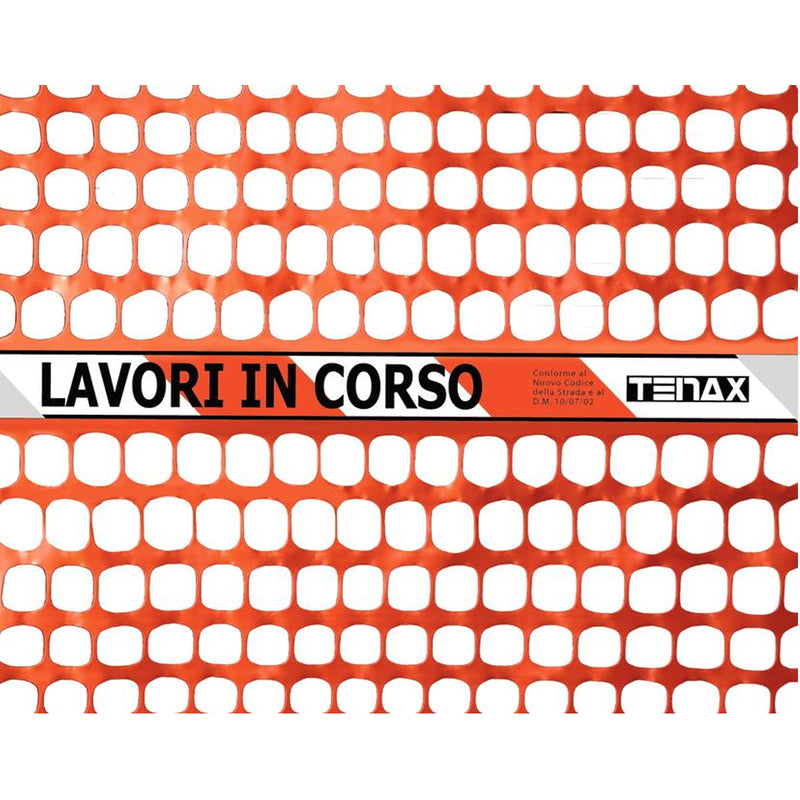 Rete segnaletica per delimitazione cantiere con scritta Lavori in Cors ...